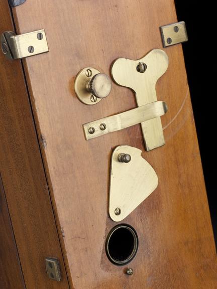 Prestwich Model 5 cine camera used by Herbert Ponting | Science Museum ...