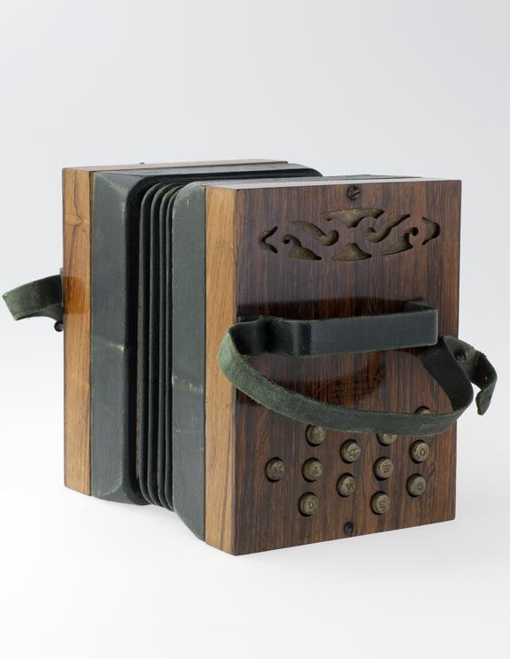 Wheatstone concertina | Science Museum Group Collection