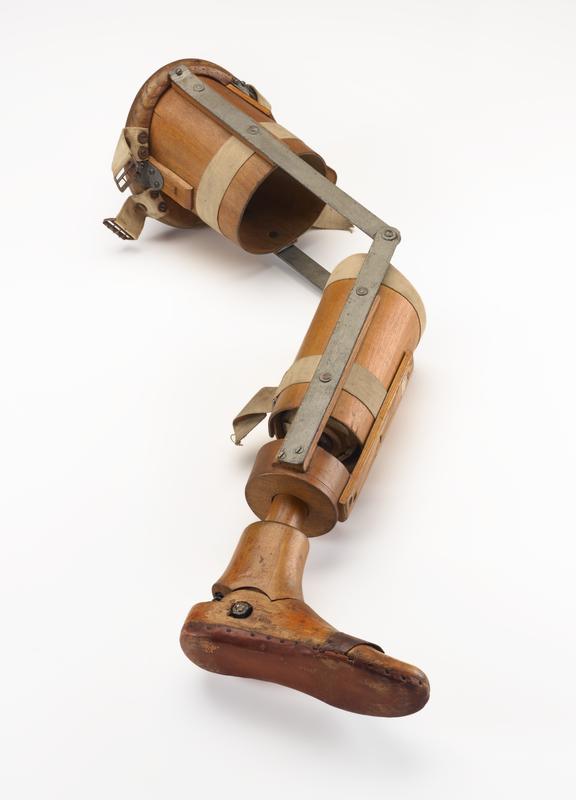 Artificial right leg, Scotland, 1914-1918 | Science Museum Group Collection