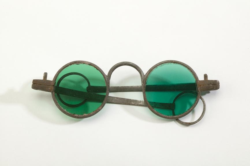 Green-Lensed Spectacles | Science Museum Group Collection