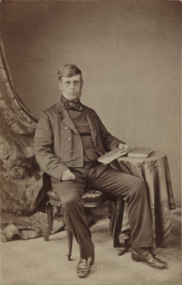 18 Carte de Visite portrait photographs of Victorian scientists &c ...