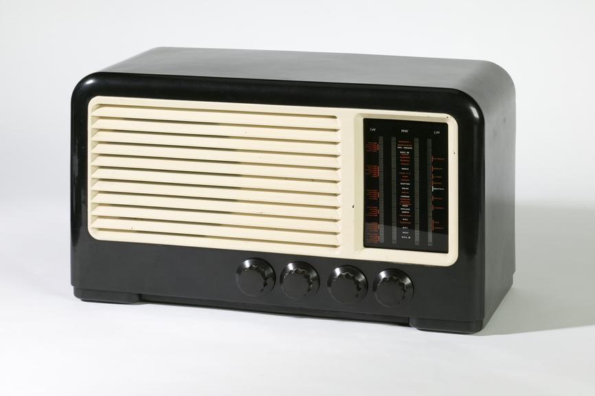 Ferranti Model 146 Radio | Science Museum Group Collection