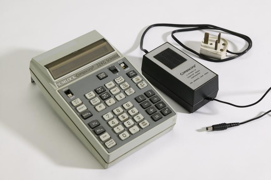 Sumlock 324G Scientist Calculator | Science Museum Group Collection