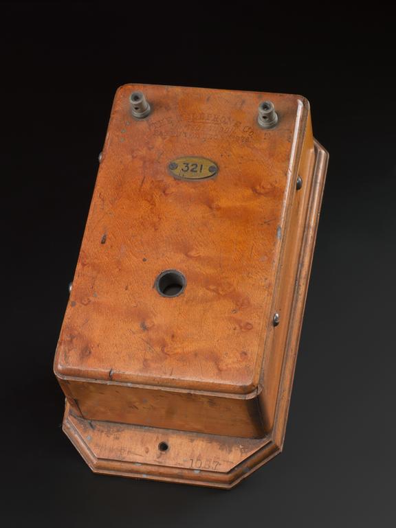 Bell's 'box' wall telephone by the Telephone Company | Science Museum ...