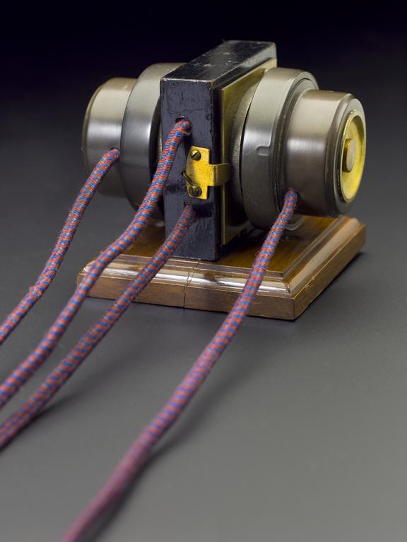 Fleet telephone instrument | Science Museum Group Collection