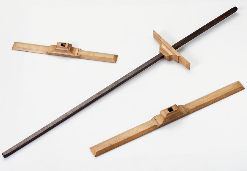 Wooden Cross-staff. | Science Museum Group Collection