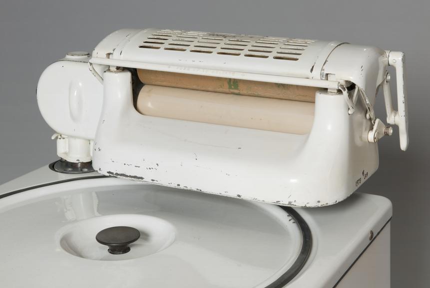 Mangle (wringer) attachment for 'Hotpoint' brand washing machine ...