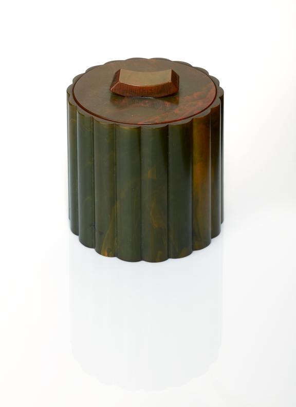 Circular fluted box with inset lid | Science Museum Group Collection