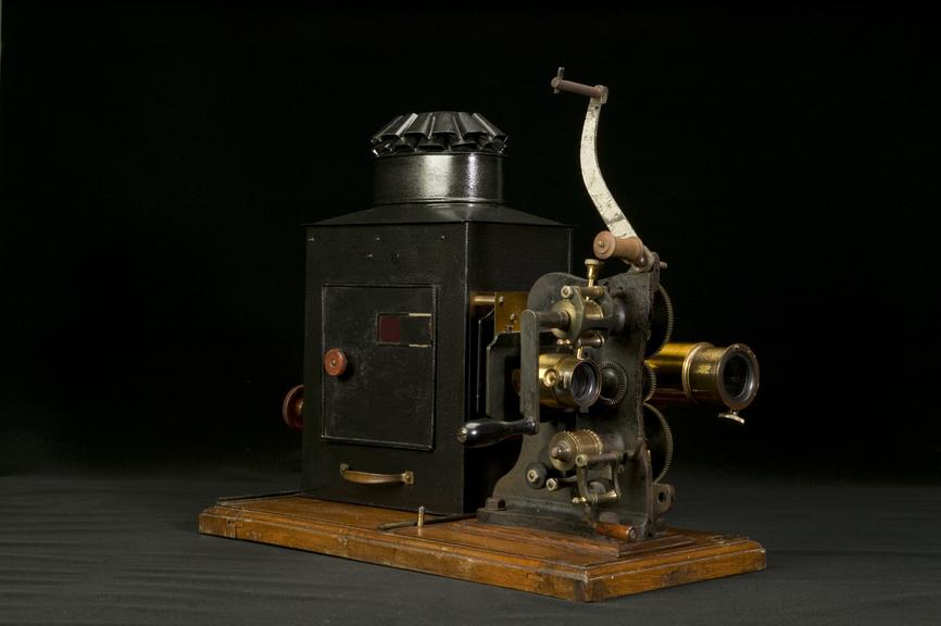 Bioscope 35-mm cine-projector | Science Museum Group Collection
