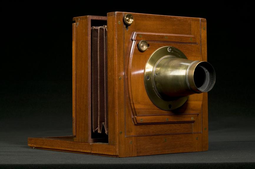 Half-plate camera | Science Museum Group Collection