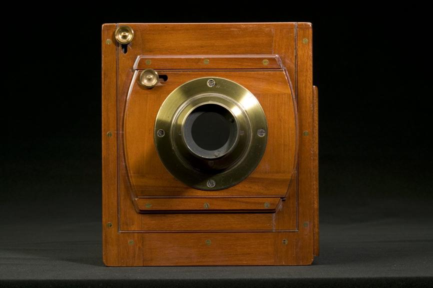 Half-plate camera | Science Museum Group Collection