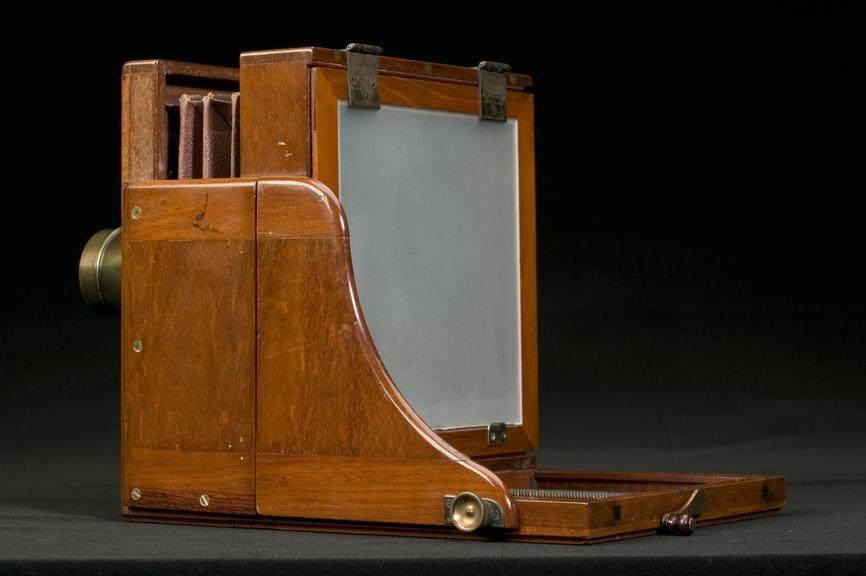 Half-plate camera | Science Museum Group Collection
