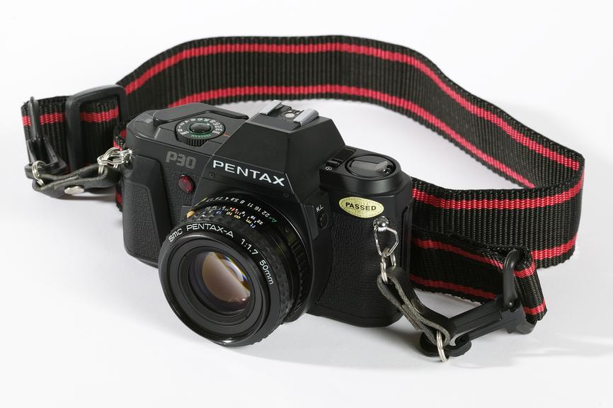 35 mm single lens reflex camer | Science Museum Group Collection