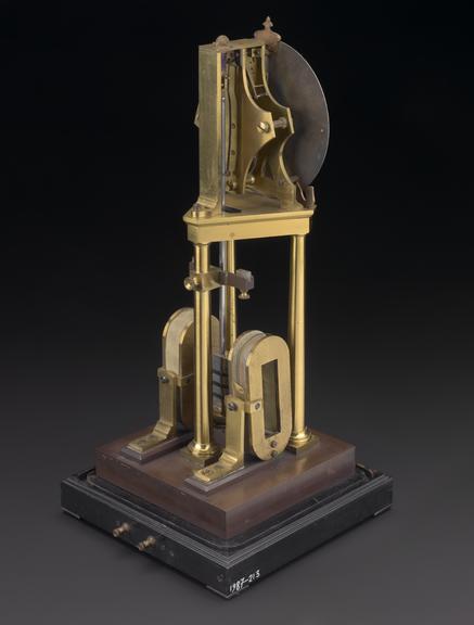 Electric clock of the Bain type | Science Museum Group Collection