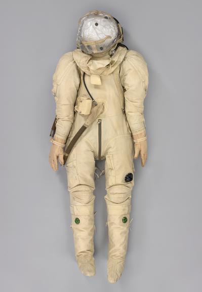 RAE flying suit | Science Museum Group Collection