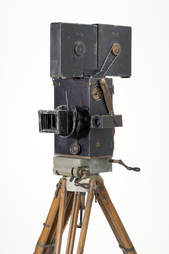 Pathe Cine Camera | Science Museum Group Collection