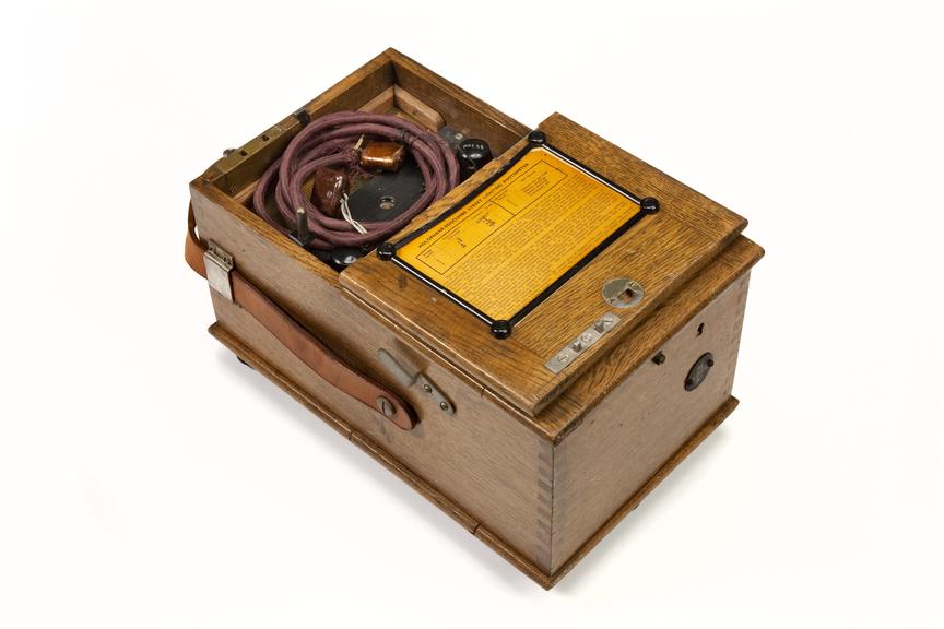 Moving coil galvanometer | Science Museum Group Collection