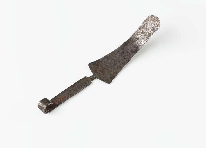 Strigil, steel, African, 1850-1930 | Science Museum Group Collection