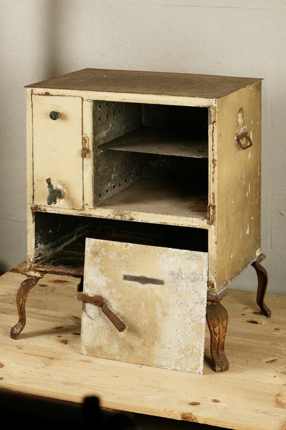 'Snow White' Ice Box | Science Museum Group Collection