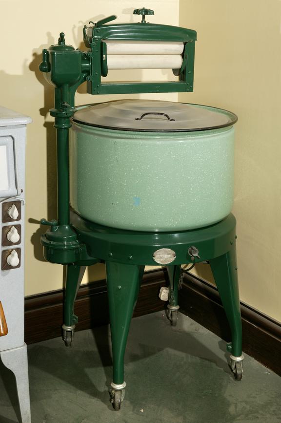 Thor Canadian Washing Machine | Science Museum Group Collection