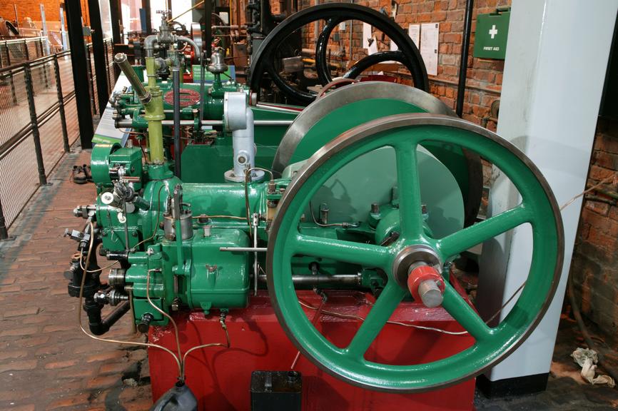 Crossley Type IHD4 Diesel Engine | Science Museum Group Collection