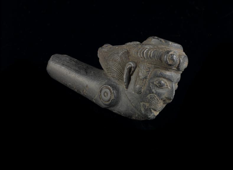 Argillite tobacco pipe | Science Museum Group Collection