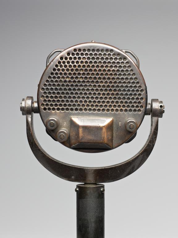 Marconi - BBC. ribbon type B microphone with stirrup | Science Museum ...
