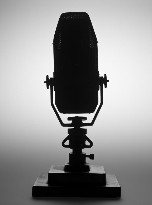 Marconi - BBC Ribbon Microphone | Science Museum Group Collection
