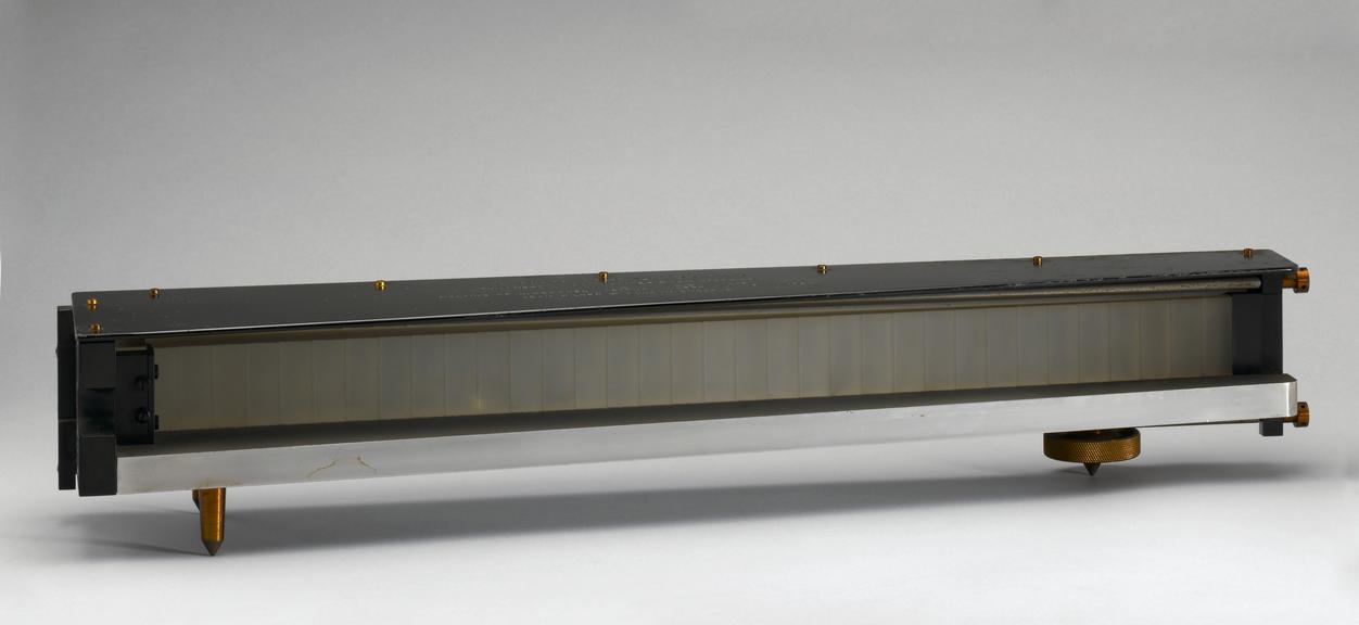 35-plate echelon diffraction grating by Adam Hilger Ltd. | Science ...