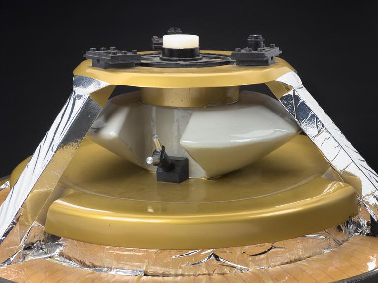 Probe model of the Beagle 2 Mars lander by Professor Colin ...