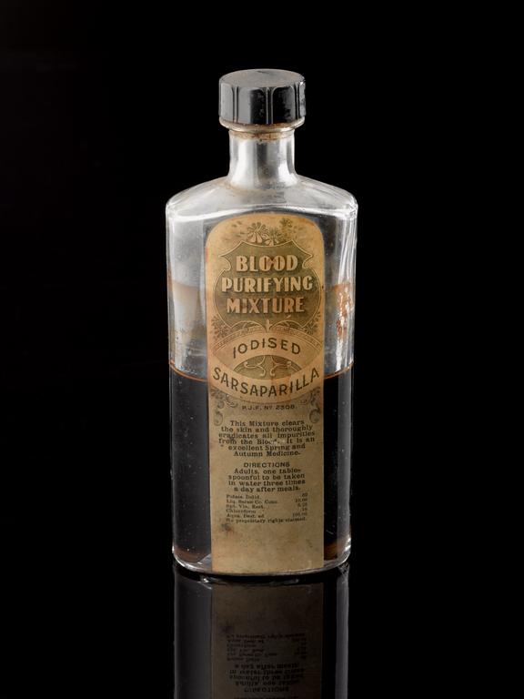 Bottle of blood purifying mixture | Science Museum Group Collection
