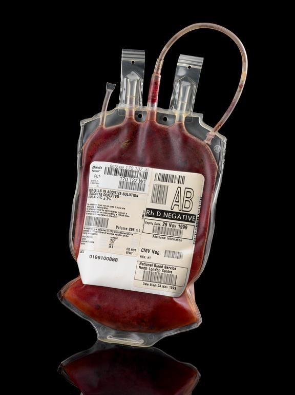 Blood plasma bag, labelled 'AB', filled with theatrical blood | Science ...
