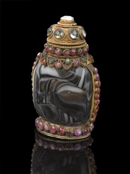 Snuff bottle | Science Museum Group Collection