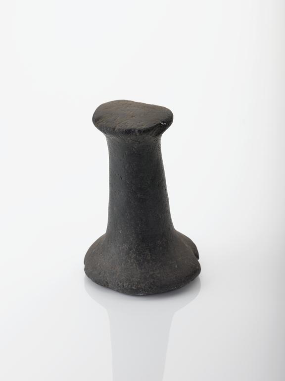 Black stone pounder, from Jones Island, 1501-1900 | Science Museum ...