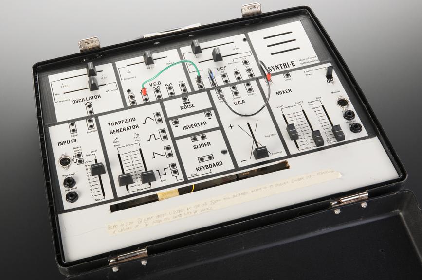 Prototype Synthi-E briefcase synthesizer. | Science Museum Group Collection