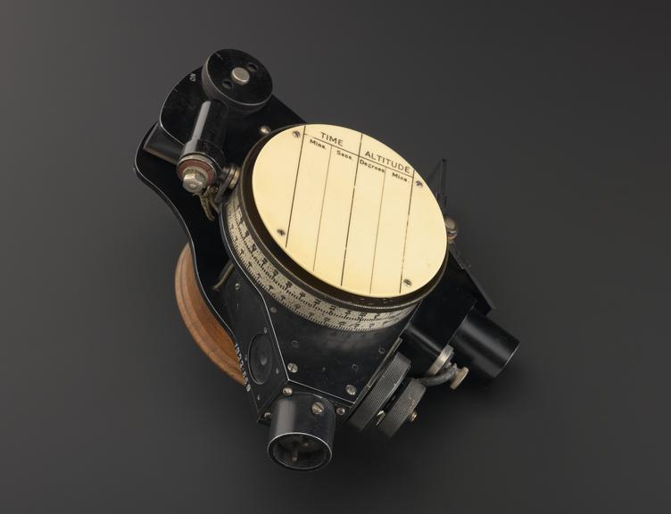 Aircraft bubble sextant. | Science Museum Group Collection