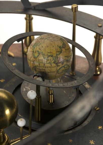 Orrery planetary model, with case | Science Museum Group Collection
