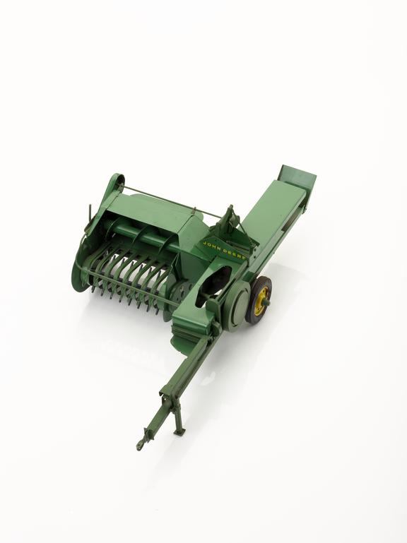1:16 scale model of John Deere 214T baler | Science Museum Group Collection