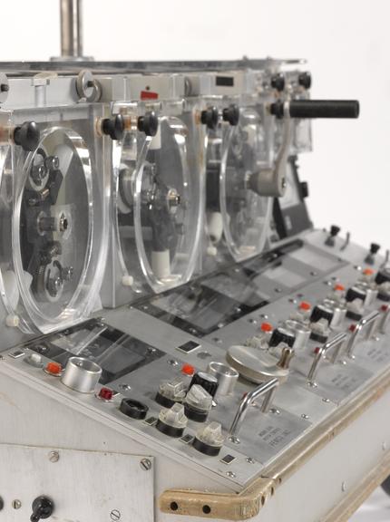 PEMCO model 5745 heart-lung machine by Pemco Inc | Science Museum Group ...