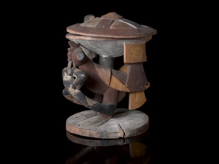 Carved divination bowl | Science Museum Group Collection