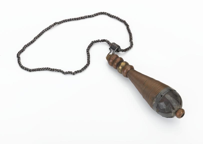 Wooden snuff box | Science Museum Group Collection