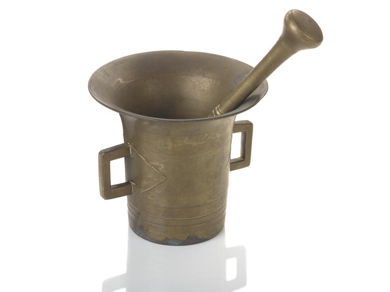 Tall mortar with flared rim and accompanying pestle | Science Museum ...