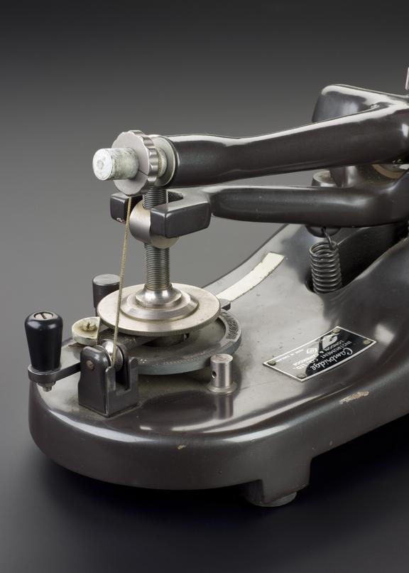 Microtome, for cutting thin sections of biological material | Science ...