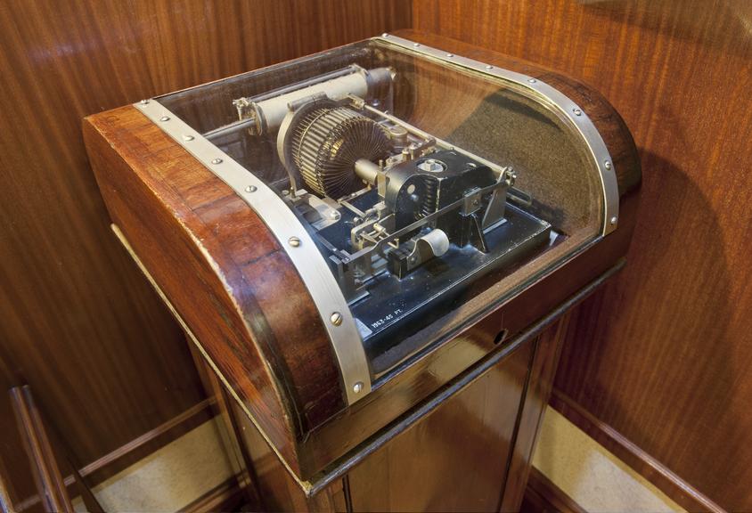Creed 2P automatic teleprinter, 1925-1963 | Science Museum Group Collection