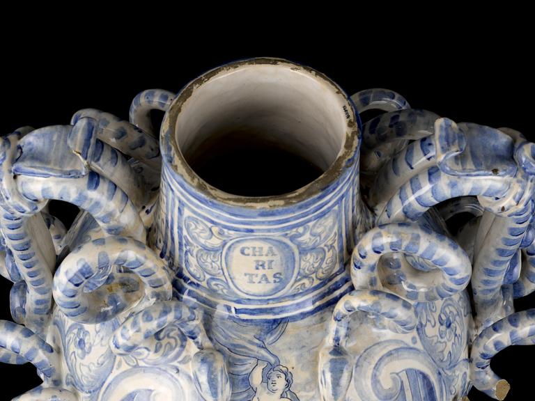 Majolica pharmacy jar | Science Museum Group Collection