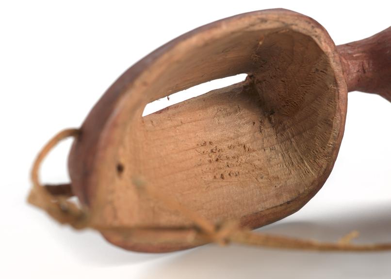 Wooden snow goggles, with 2 slits | Science Museum Group Collection