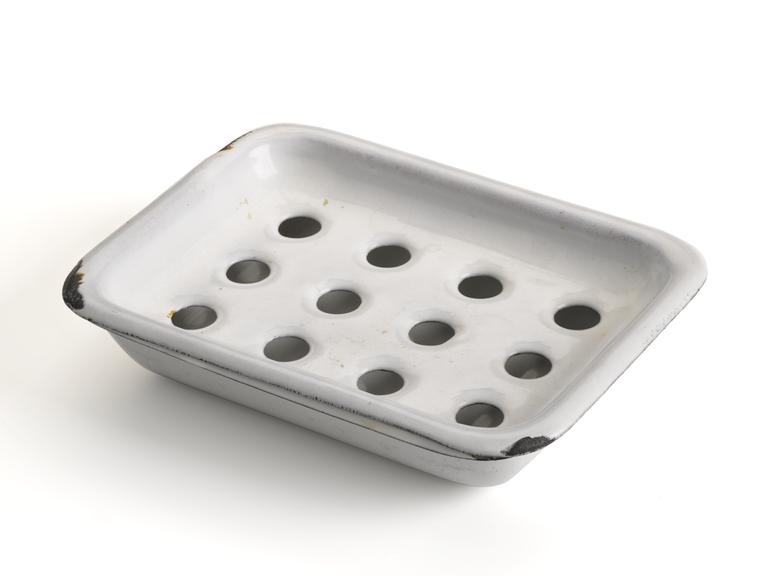 Items from MRC Common Cold Unit | Science Museum Group Collection