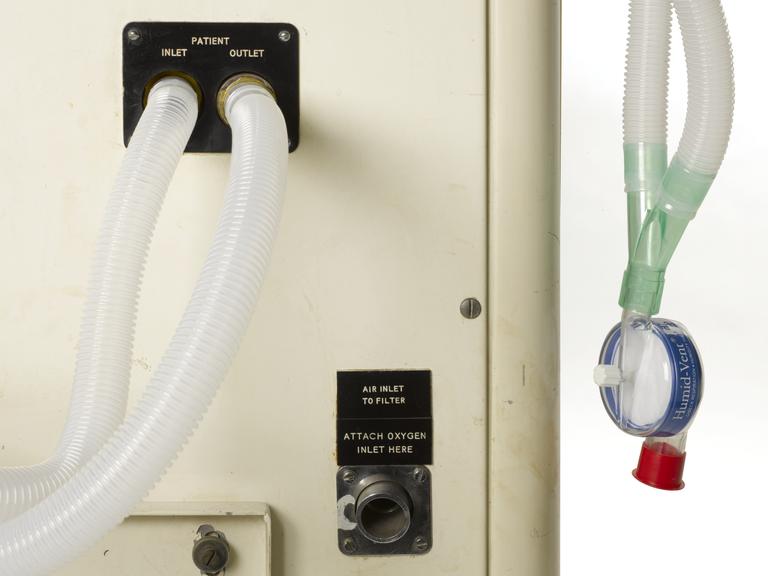 Cape Ventilator for therapeutic use by Cape Engineering Co. Ltd ...