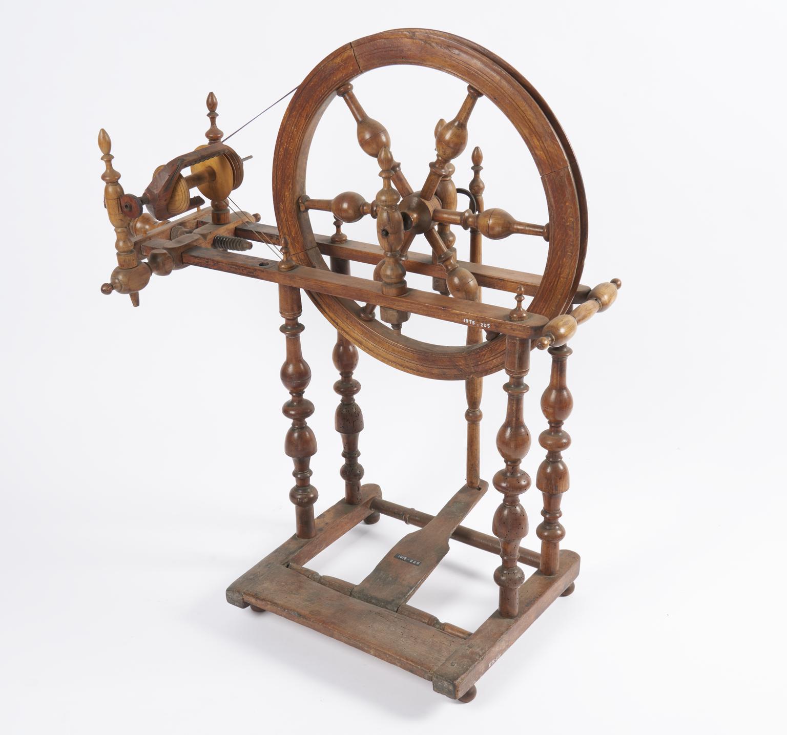 Spinning wheel, French | Science Museum Group Collection