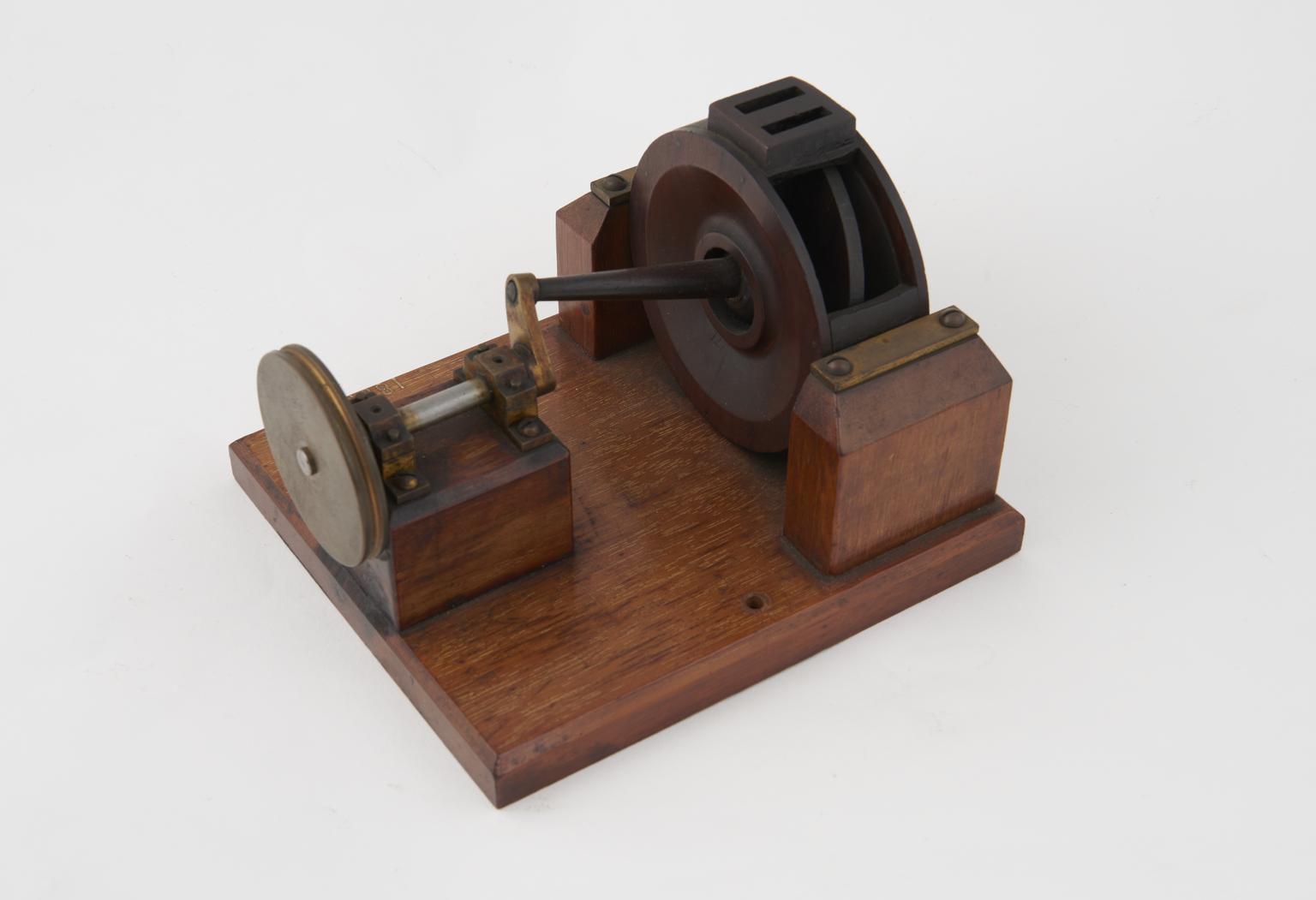 Model of disc engine. | Science Museum Group Collection